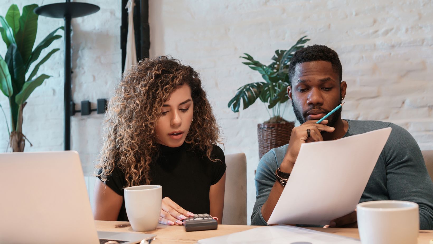 Stay Ahead of the Curve: Leveraging Adaptive Software for Smart Money Management - feathershort.com